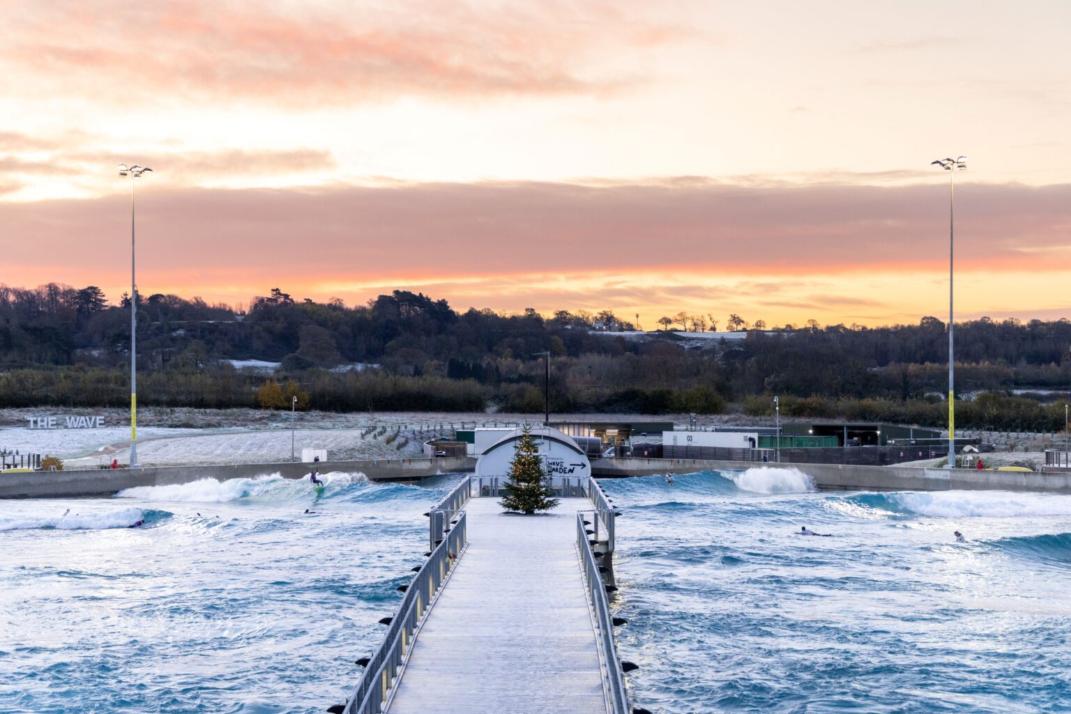 Live Updates - The Wave